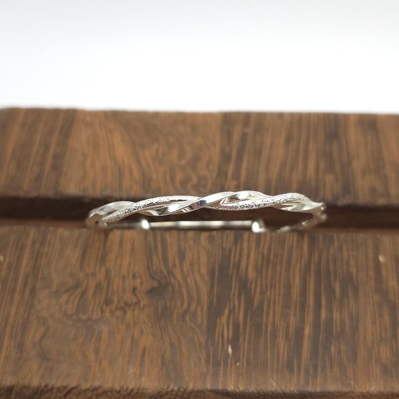 Jewelry | 7 Inch Sterling Silver Textured Woven Design Bracelet B293 ...